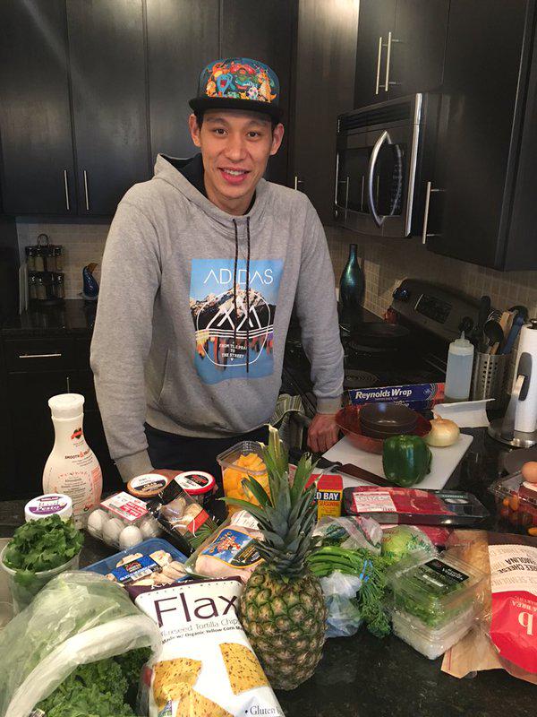 Christian NBA Player Jeremy Lin Responds To Academy Awards Asian Jokes ...